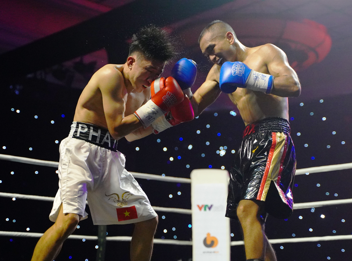 Sẳm Minh Phát thất thủ trước võ sĩ Trung Quốc, lỡ suất tranh đai WBO toàn cầu